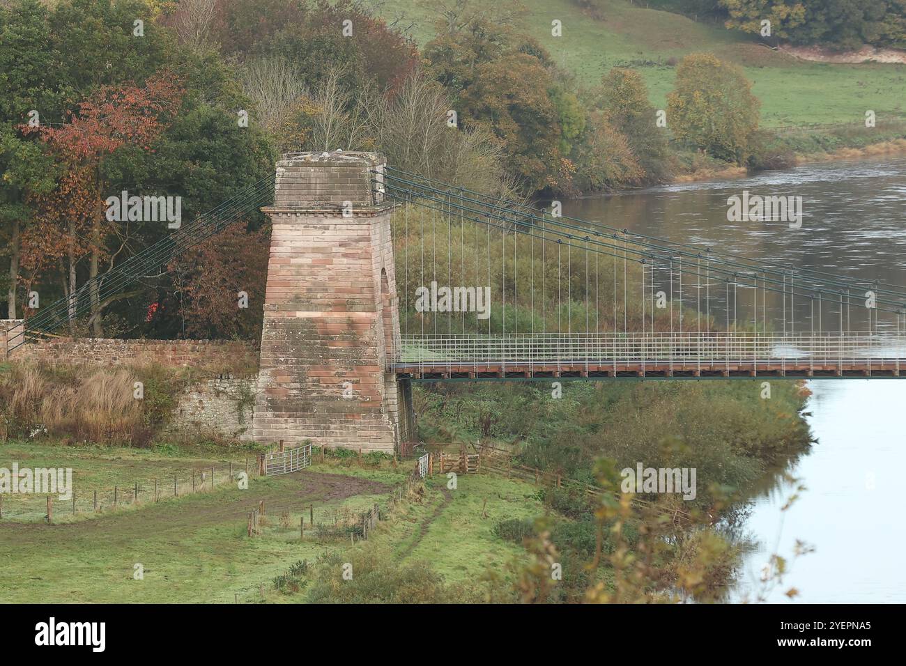 Award winning Union Chain Bridge connecting England and Scotland Stock ...