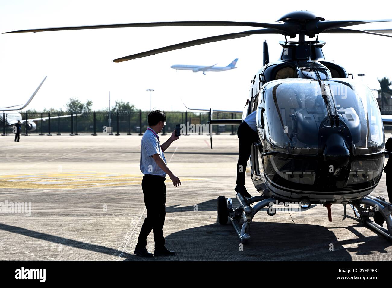Guangzhou baiyun international airport business aviation service base hi-res stock photography ...