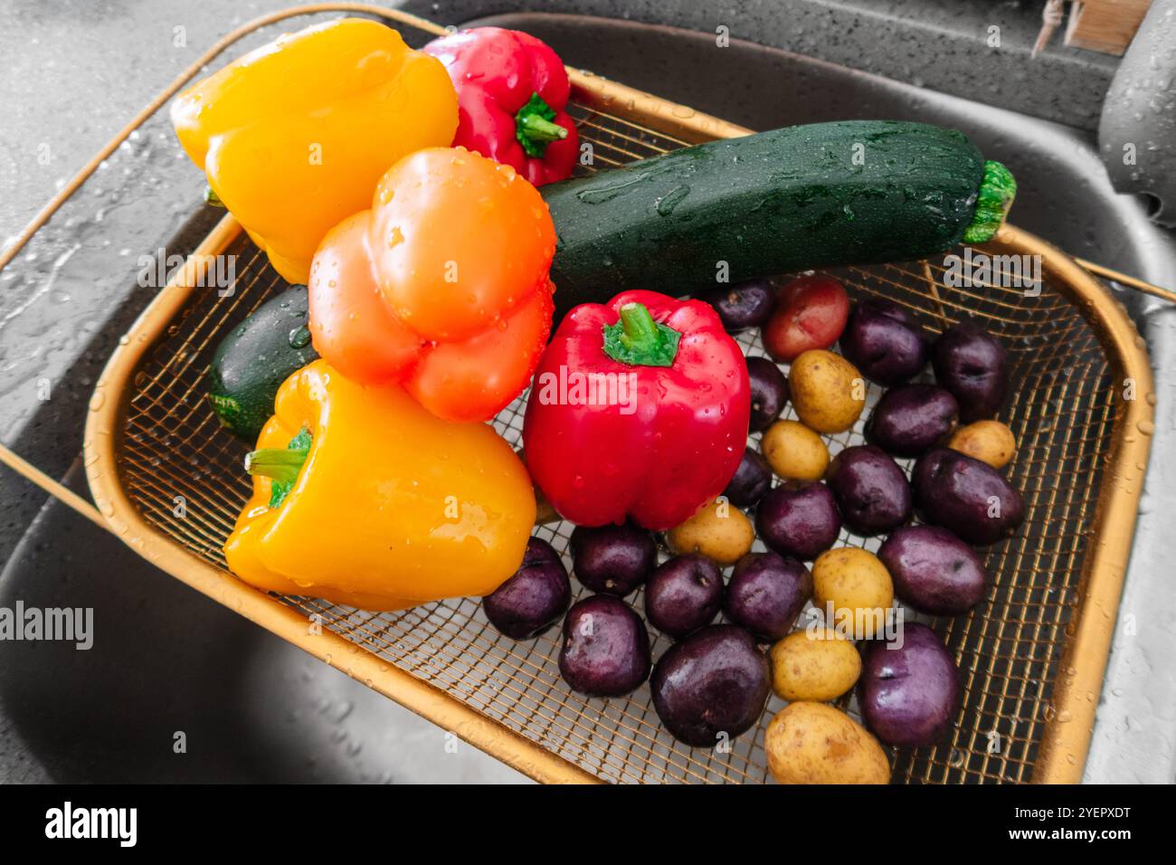 Colorful vegetables water hi-res stock photography and images - Alamy