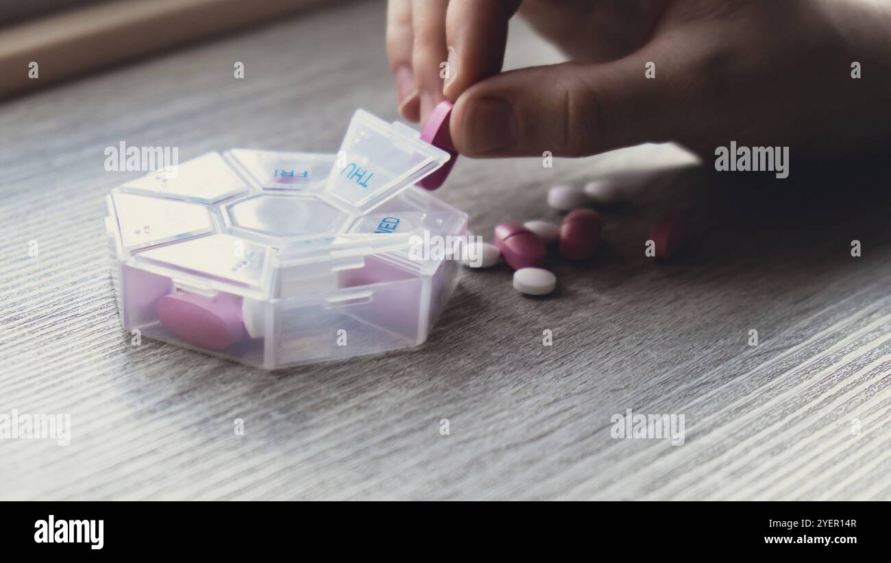 Women take pill hi-res stock photography and images - Alamy