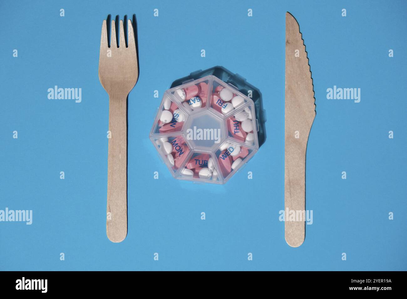 Organizer weekly shots with fork and knife medical pill box with doses ...