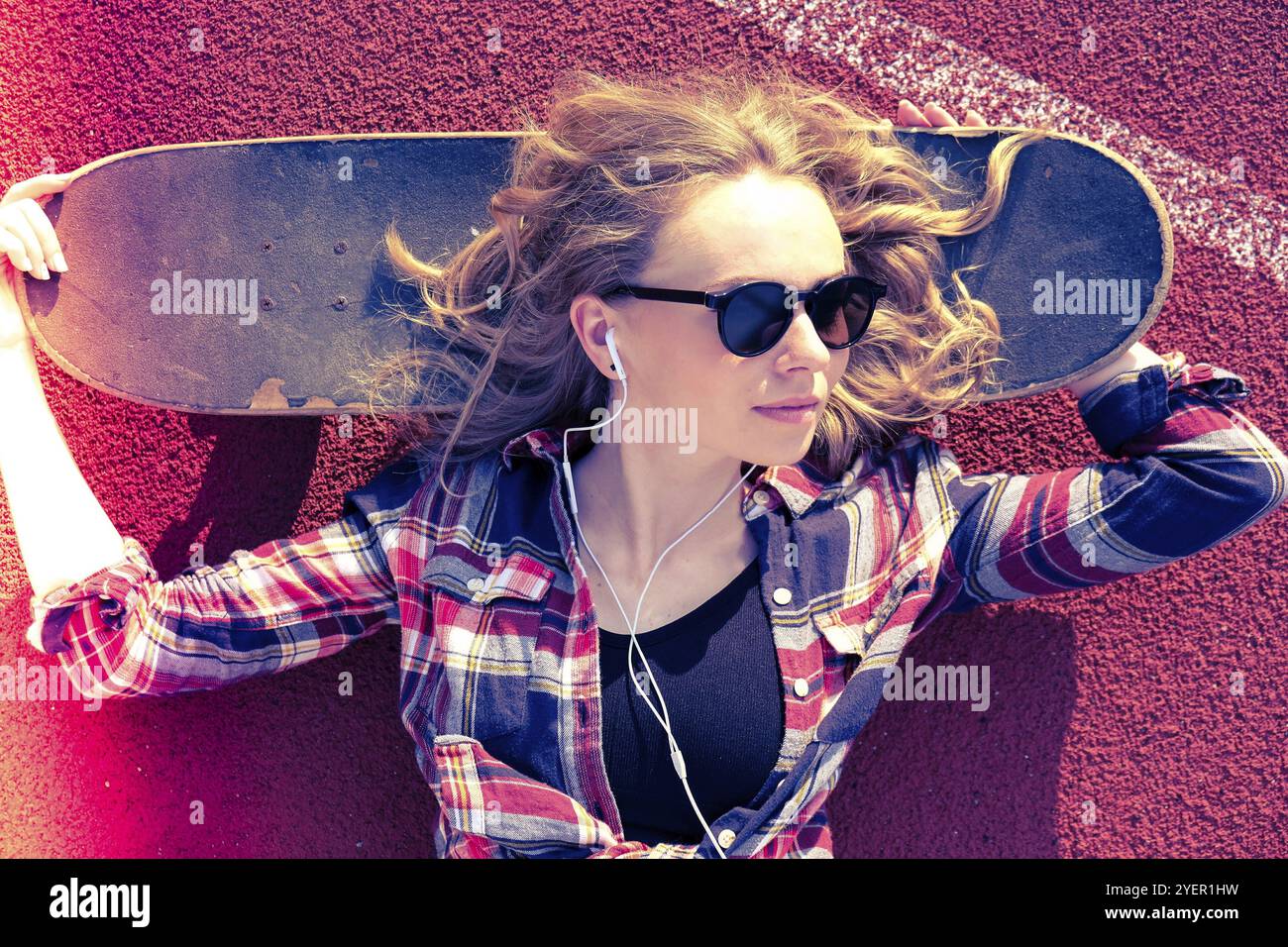 Girl hippies hi-res stock photography and images - Alamy