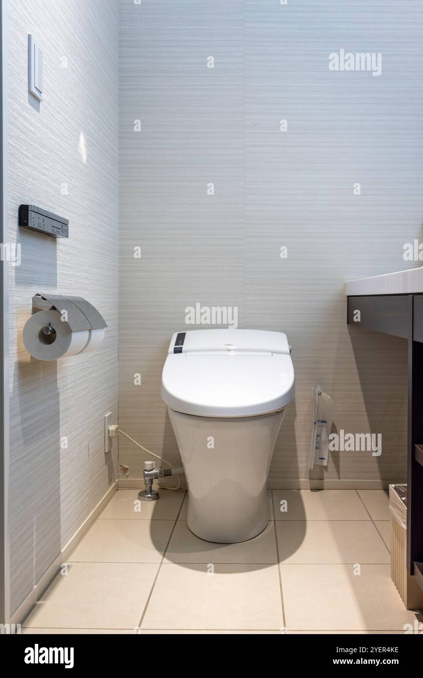 Japanese toilet control panel hi-res stock photography and images - Alamy
