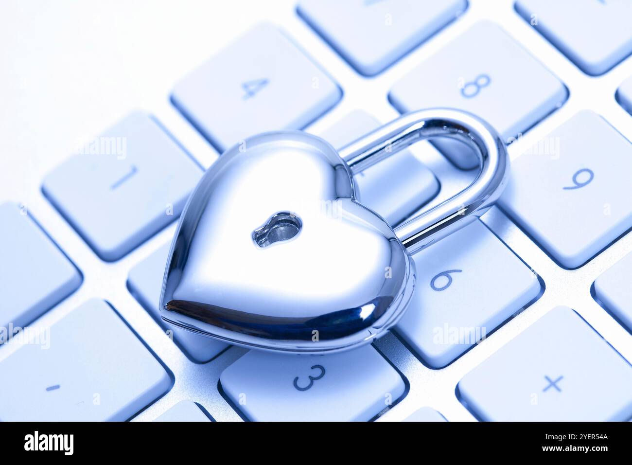 Heart key and keyboard Stock Photo - Alamy