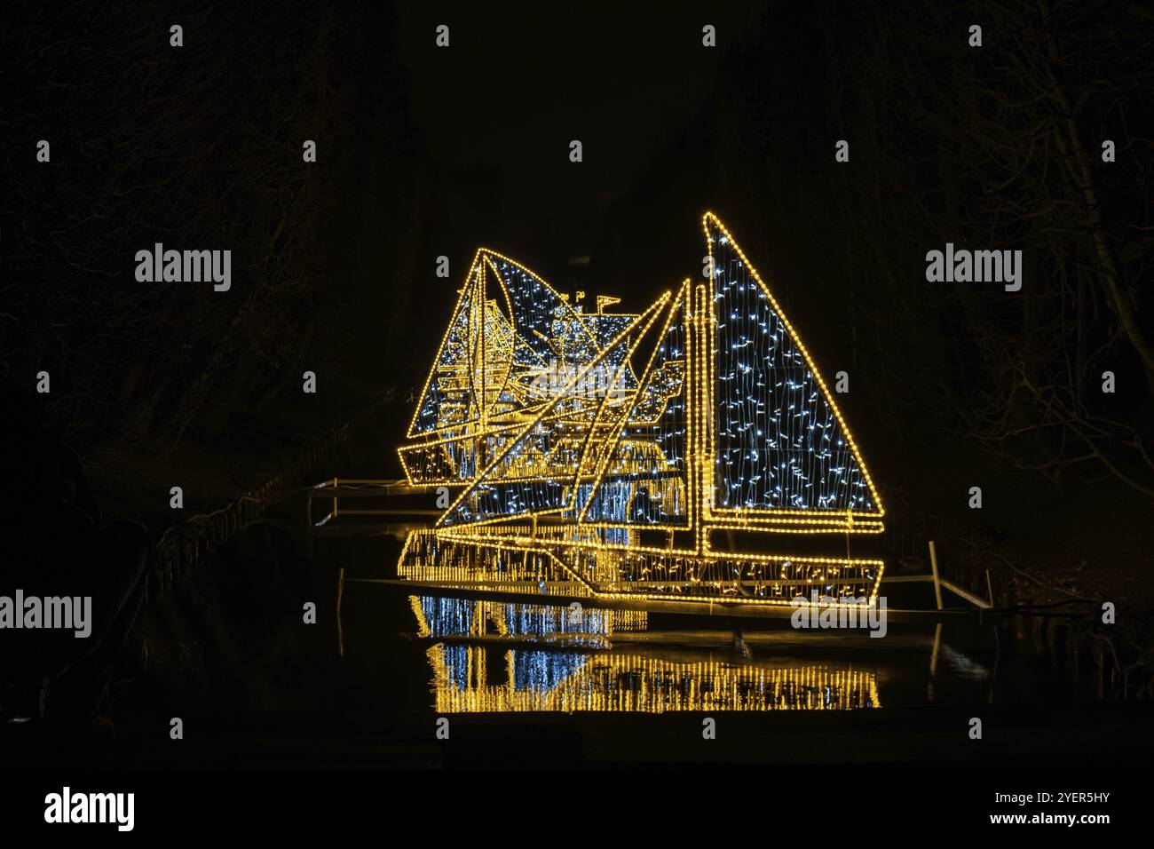 Small ships and Boats Holiday illuminated decorations in Oliva Park ...