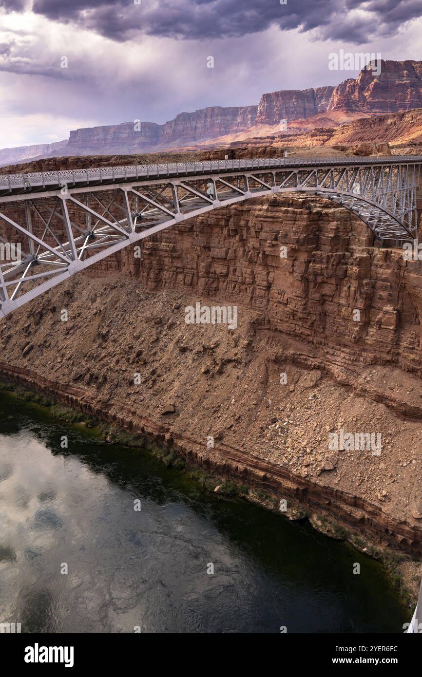 The Colorado River cuts thru Marble Canyon below the ridges and buttes ...