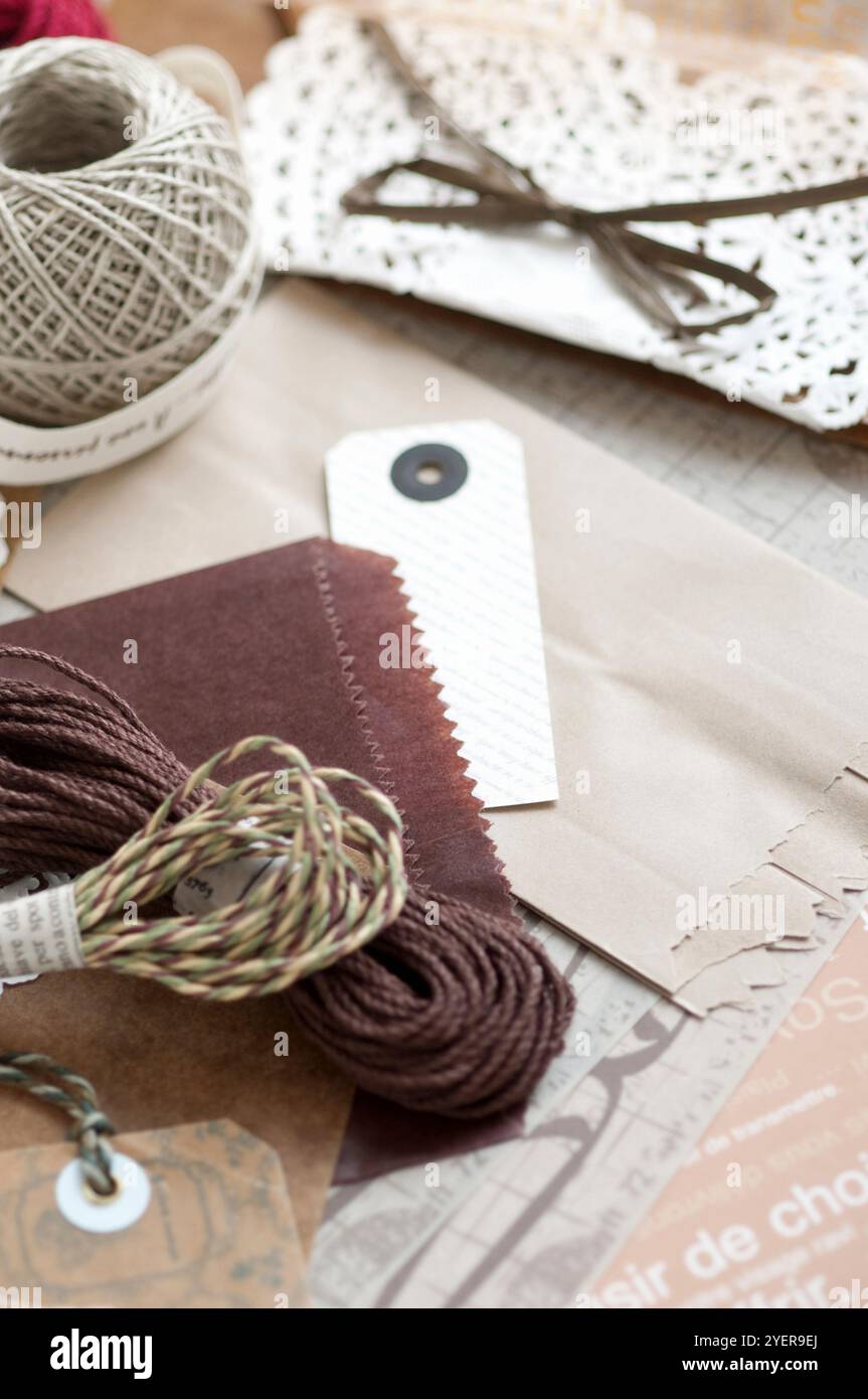 Hemp wrapping paper hi-res stock photography and images - Alamy