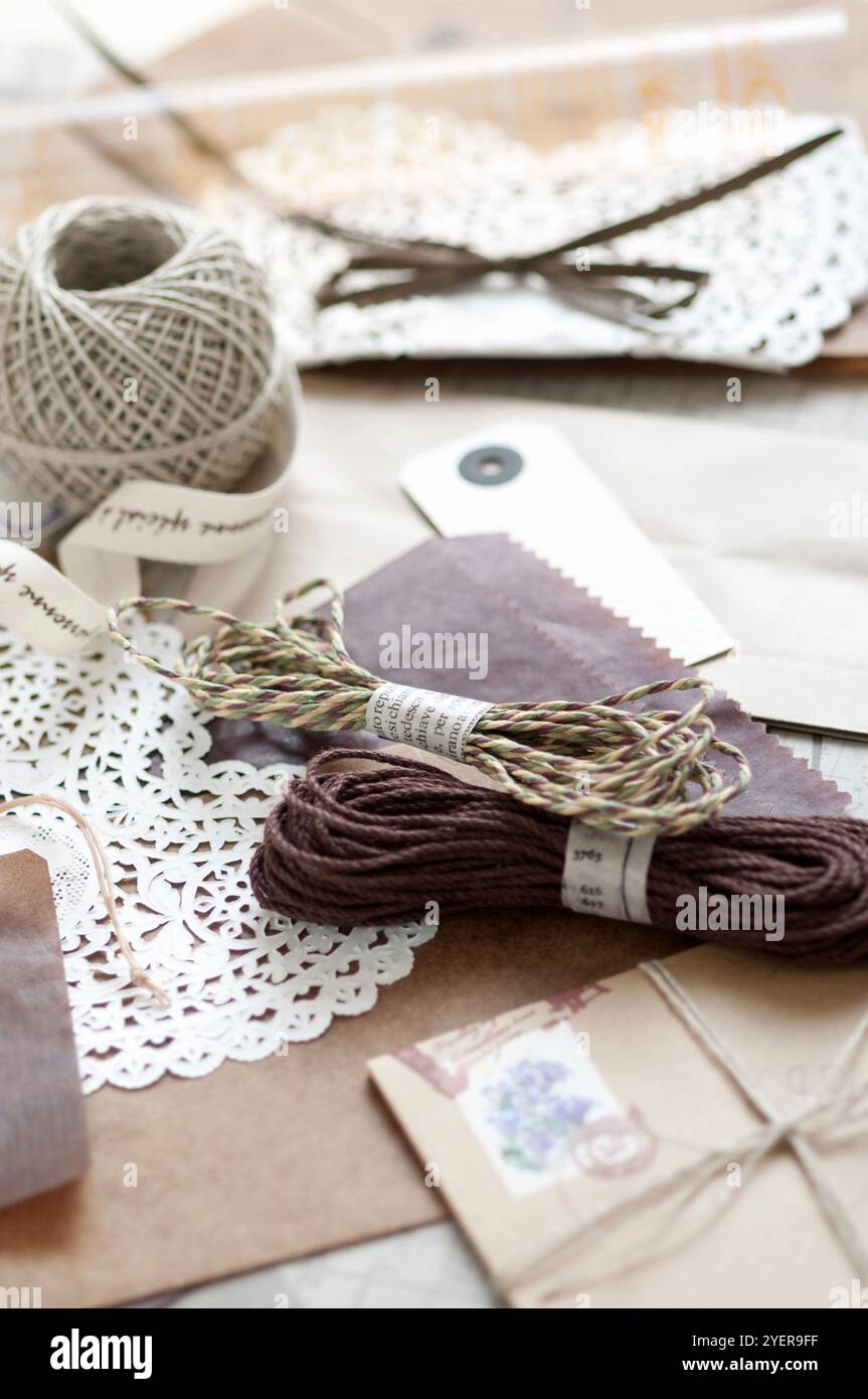 Hemp wrapping paper hi-res stock photography and images - Alamy