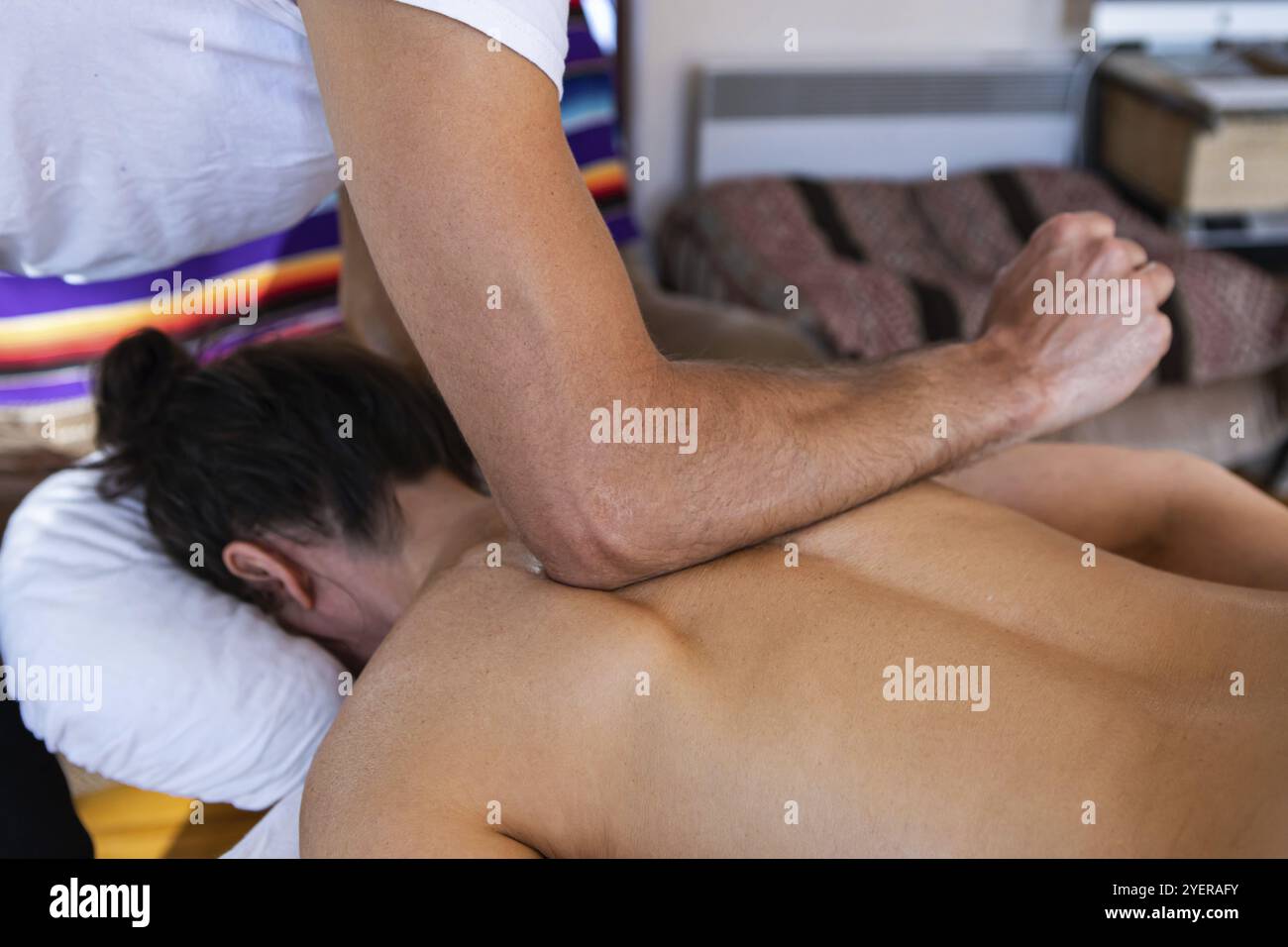 Young woman leisurely relaxing hi-res stock photography and images - Alamy