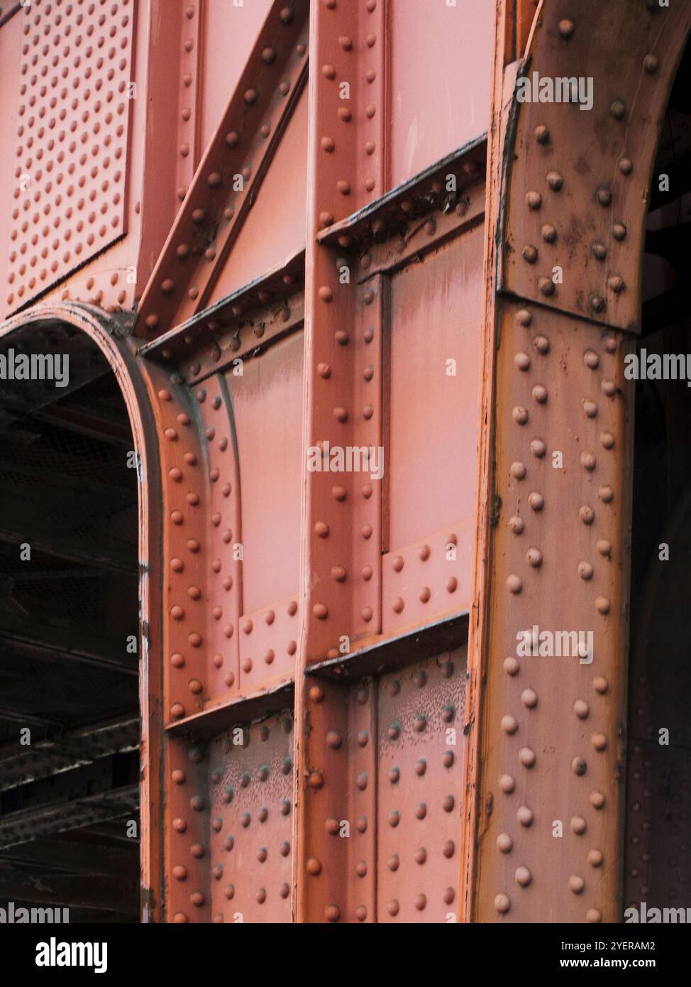 Railway bridge steel frame hi-res stock photography and images - Alamy