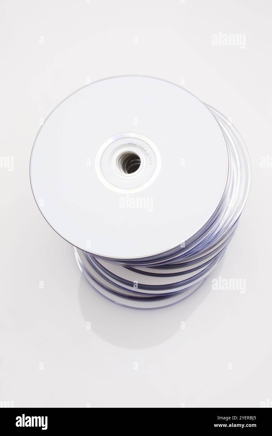 Studio photography white office hi-res stock photography and images - Alamy