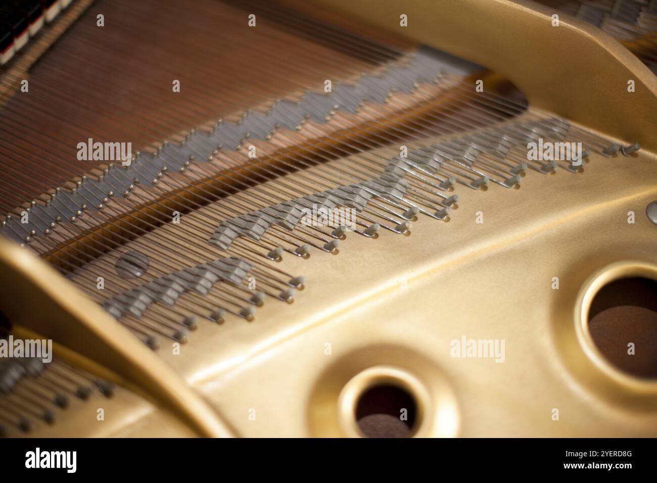 Back piano hi-res stock photography and images - Alamy
