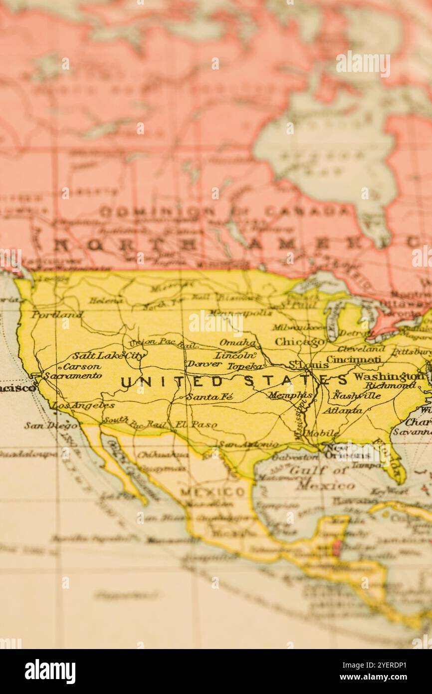 United states map global map hi-res stock photography and images - Alamy