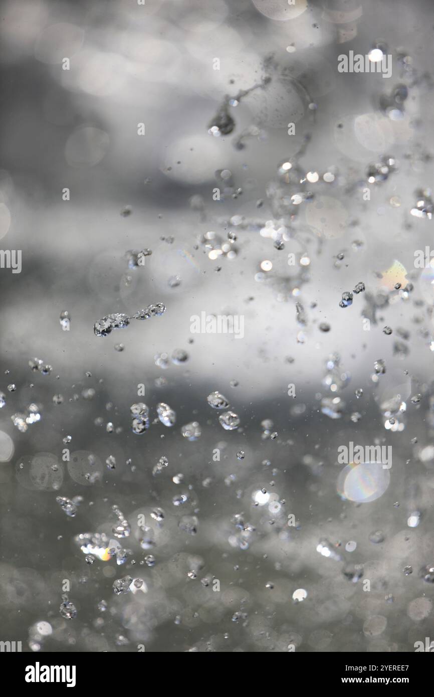Splashes water splash fountain hi-res stock photography and images - Alamy