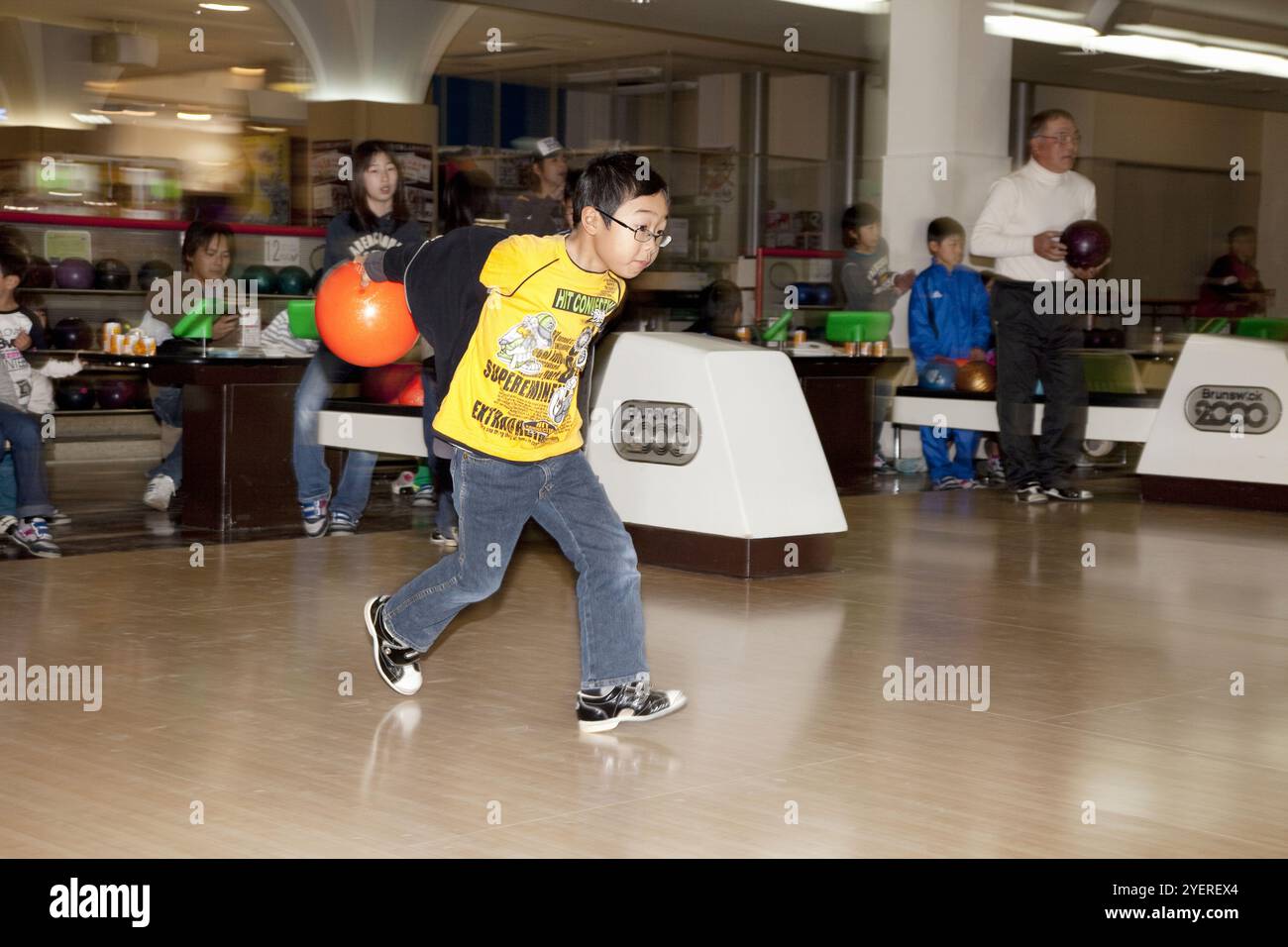 Japanese bowling alley hi-res stock photography and images - Alamy