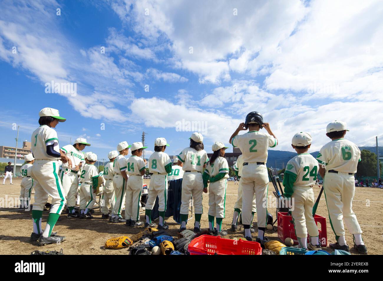 School baseball team hi-res stock photography and images - Alamy