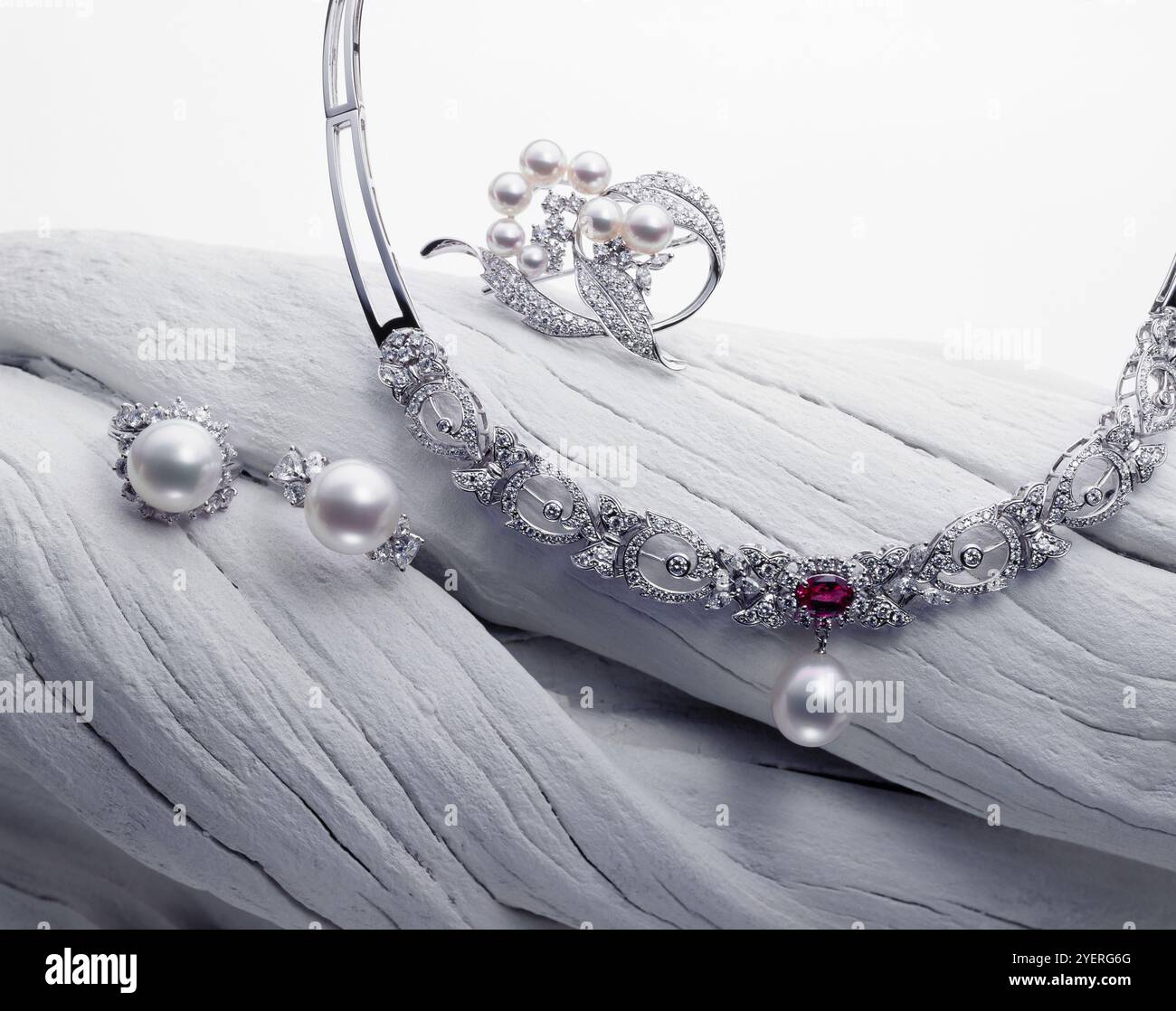 Displayed accessories hi-res stock photography and images - Alamy