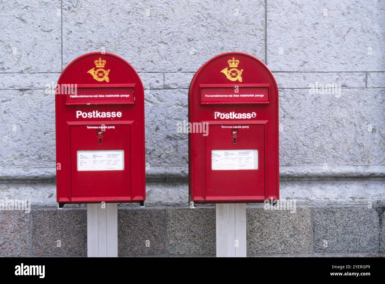 Letter posts hi-res stock photography and images - Alamy