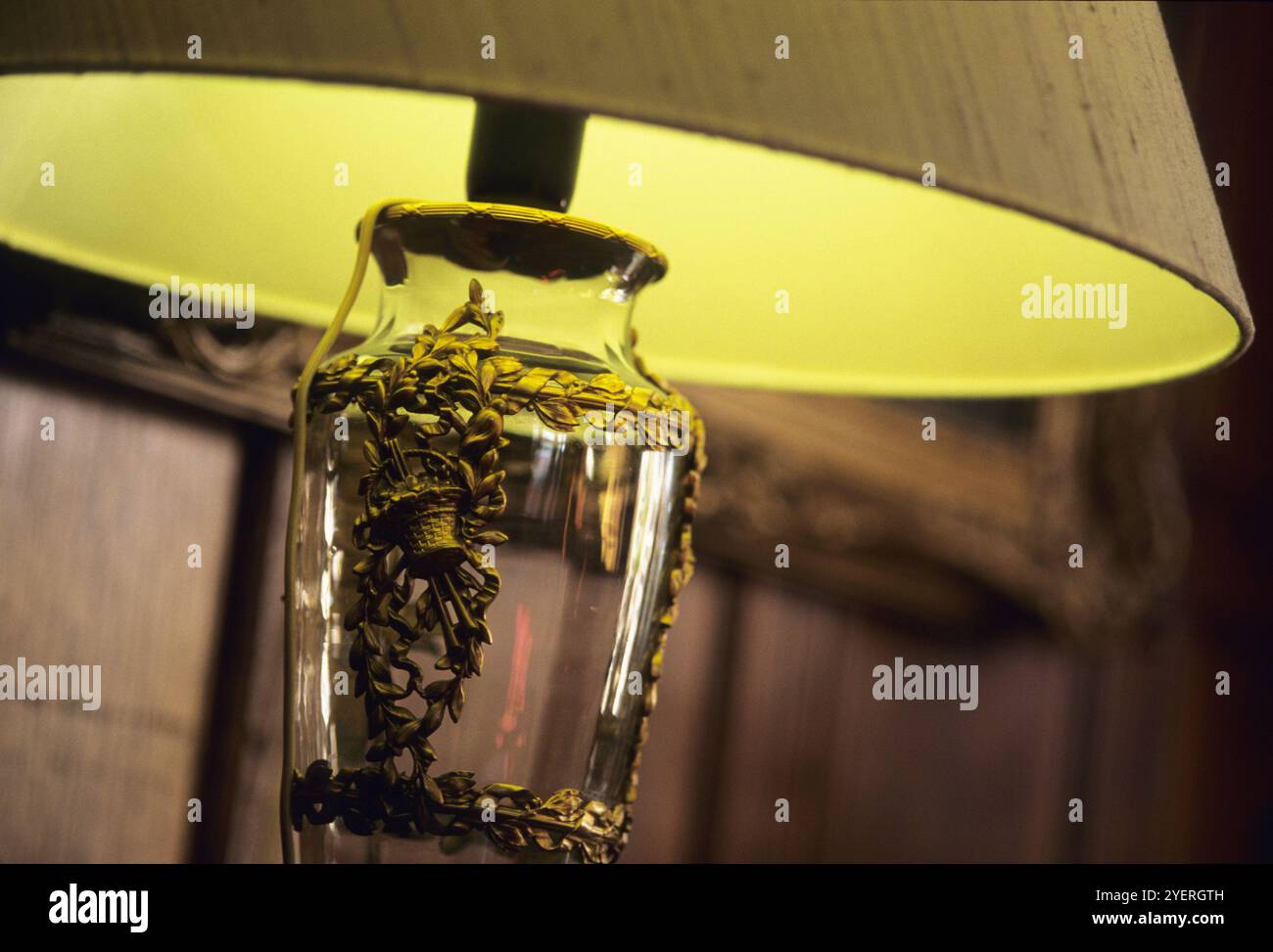 Lighting ramp hi-res stock photography and images - Alamy