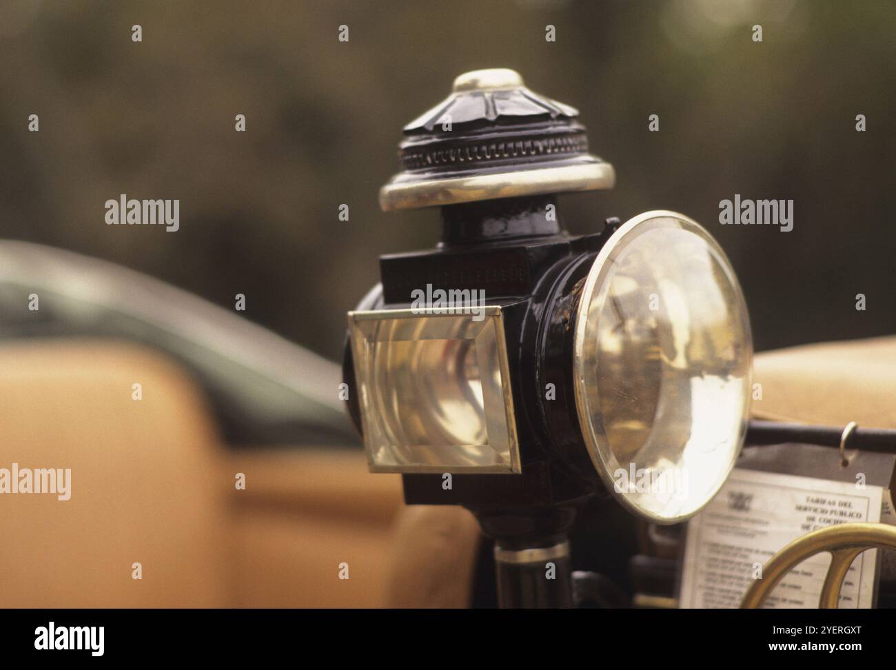 Lighting ramp hi-res stock photography and images - Alamy