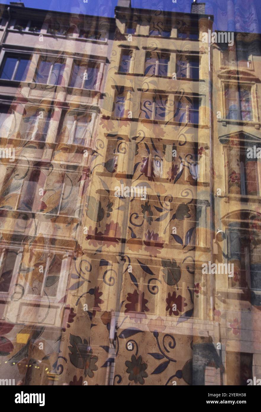 Glass reflection flat hi-res stock photography and images - Alamy