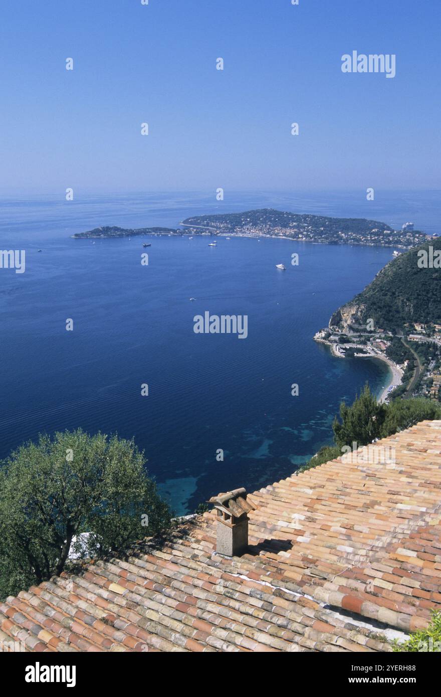 Red tile sea hi-res stock photography and images - Alamy