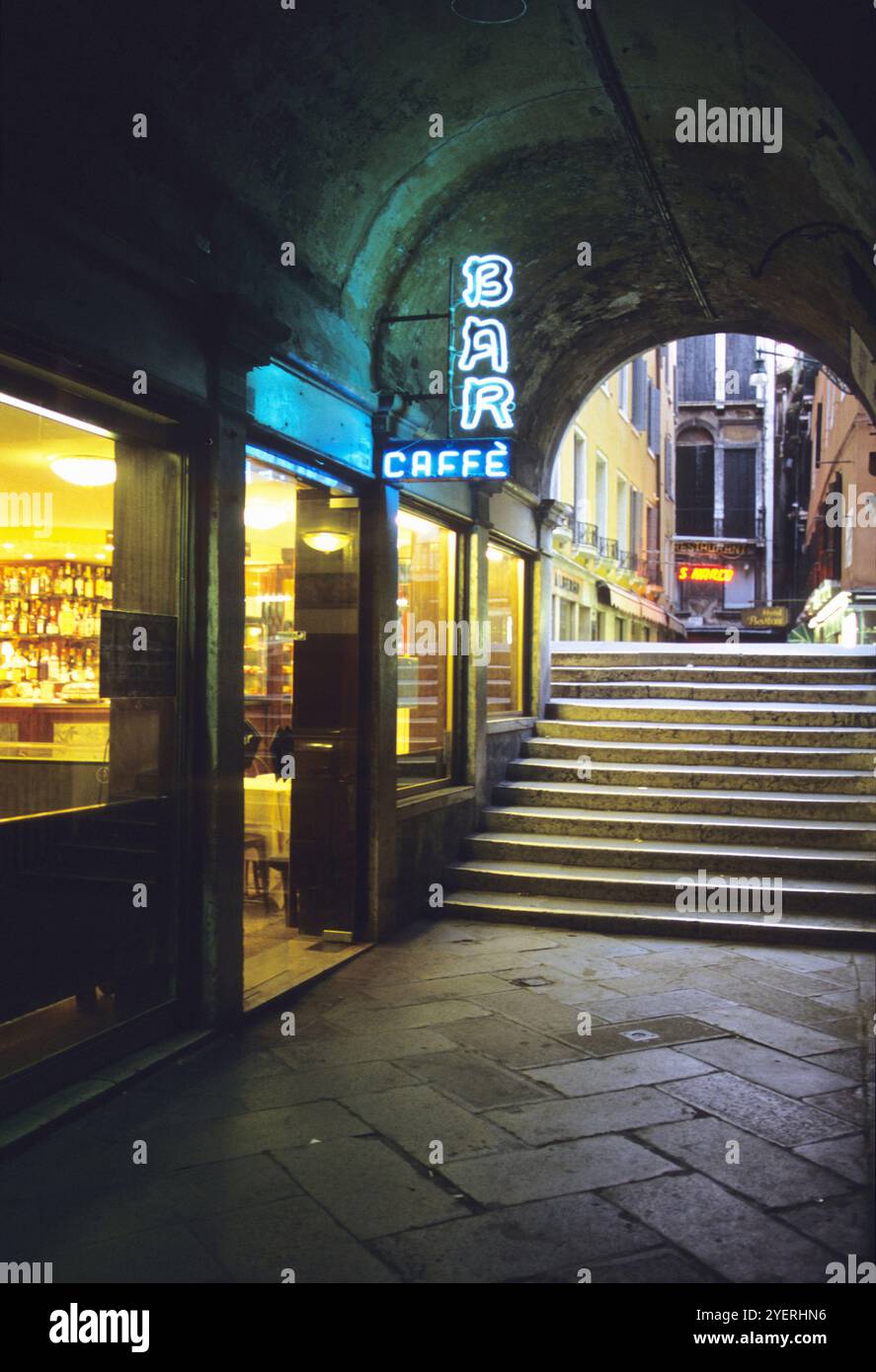 Bar in alleyway Stock Photo - Alamy
