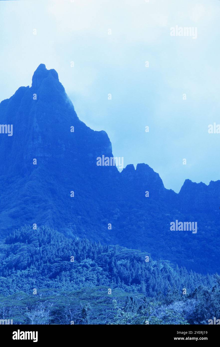 Bali hai hi-res stock photography and images - Alamy