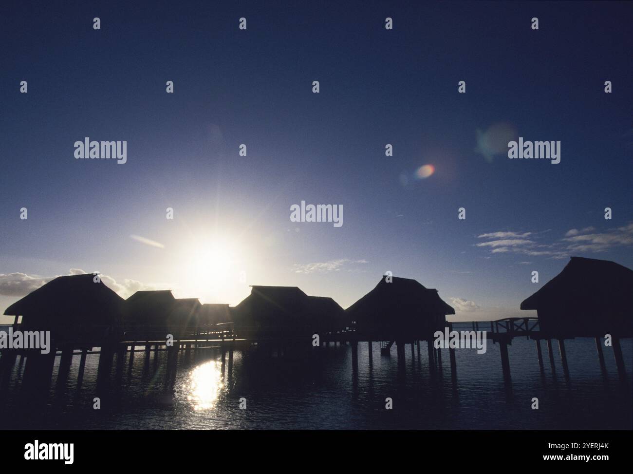 Silhouette of cottage hi-res stock photography and images - Alamy