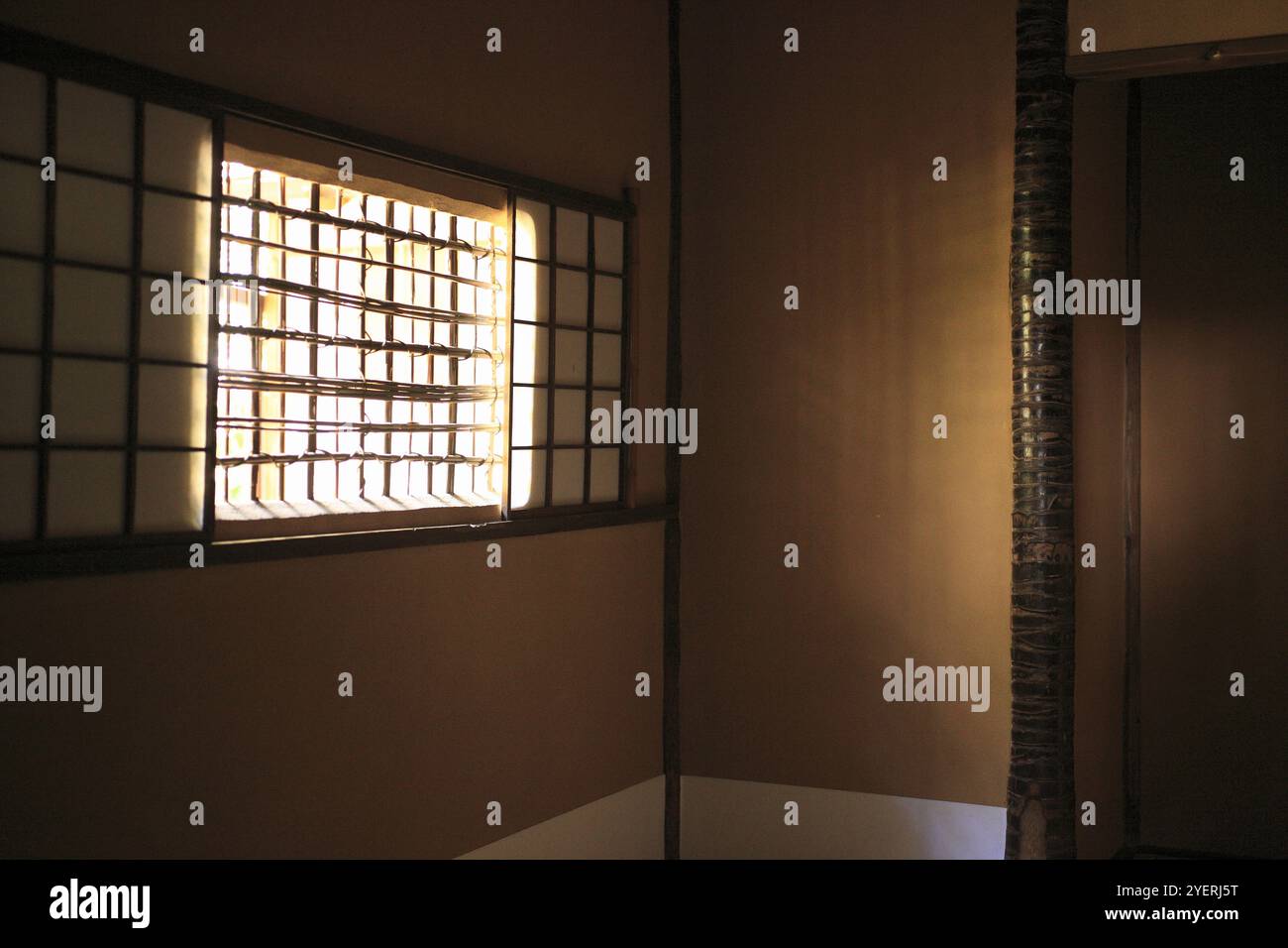 Lattice window hi-res stock photography and images - Alamy