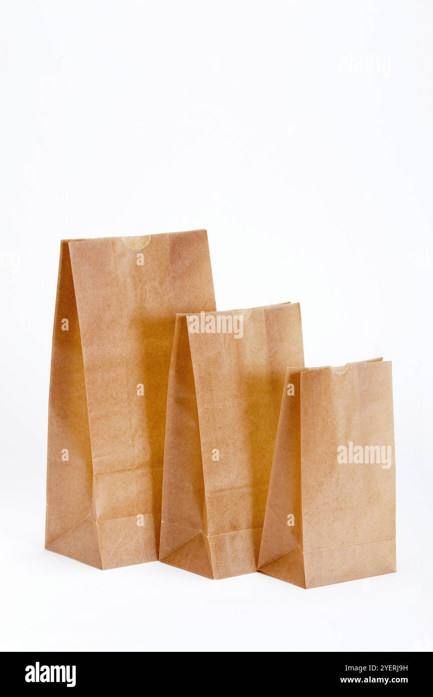 Three white pieces paper hi-res stock photography and images - Alamy