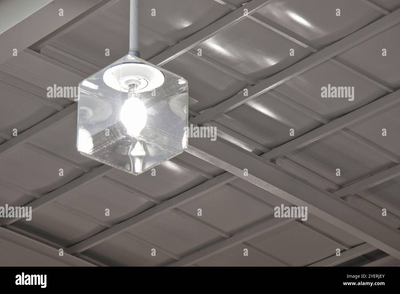 Mercury vapor lamp hi-res stock photography and images - Alamy