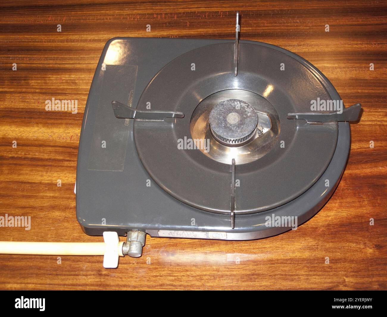 Table and stove hi-res stock photography and images - Alamy