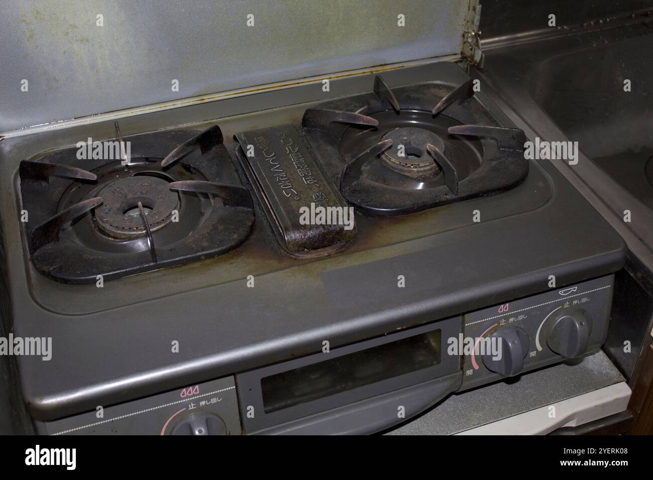 Old flat stationary gas cooker Stock Photo - Alamy