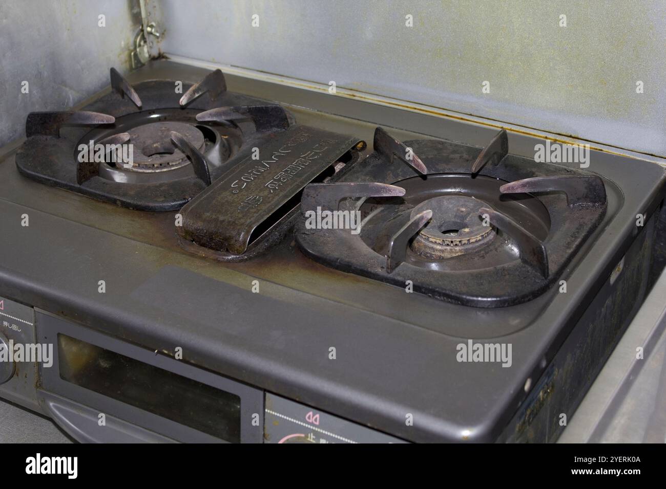 Old flat stationary gas cooker Stock Photo - Alamy