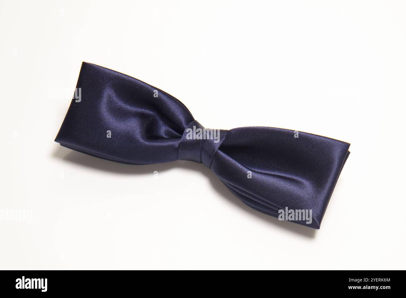 Dark blue bow tie Stock Photo - Alamy