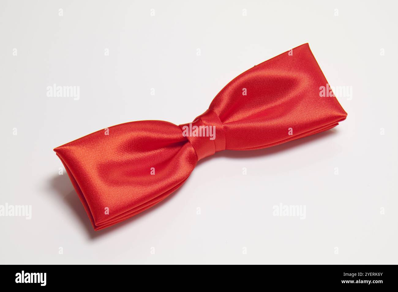 Red bow tie Stock Photo - Alamy