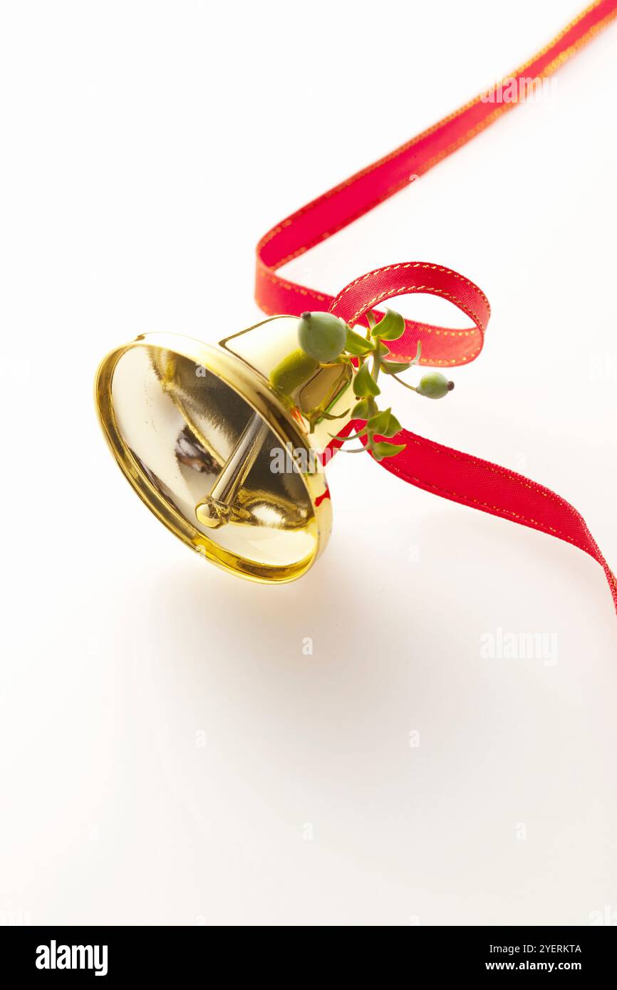 Bell colored icon hi-res stock photography and images - Alamy