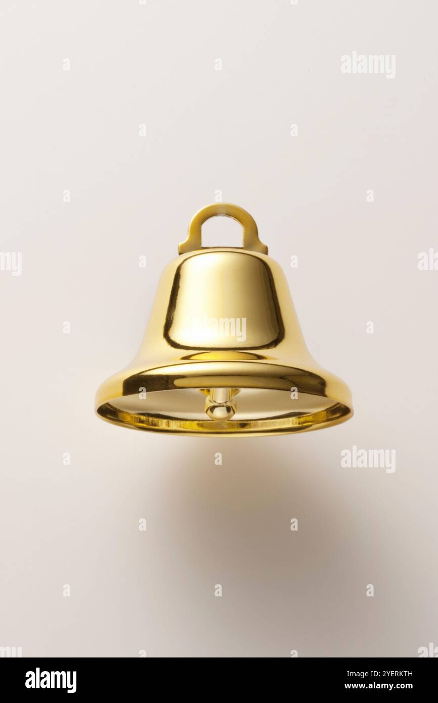 Bell colored icon hi-res stock photography and images - Alamy