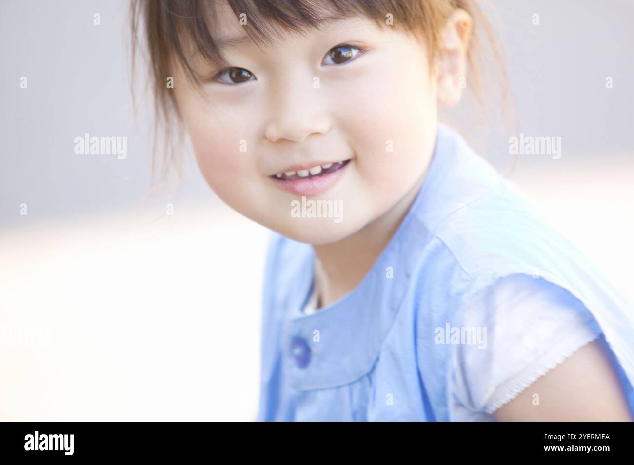 Smiling environment child hi-res stock photography and images - Alamy