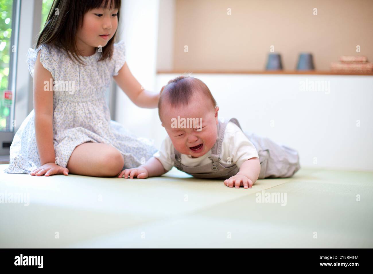 Older woman younger girl hi-res stock photography and images - Alamy