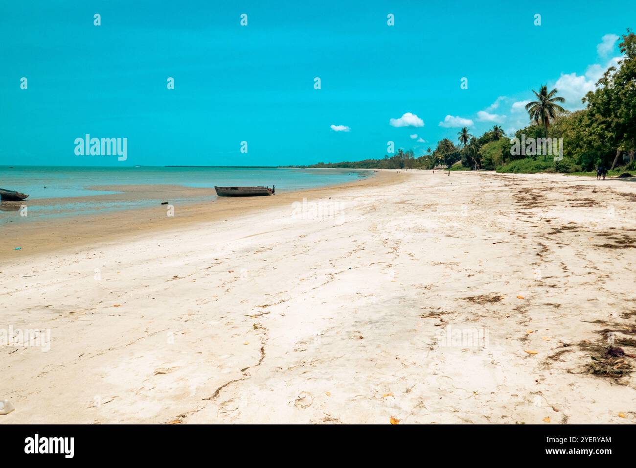 Scenic view of Badeko beach at Old Stone Town in Bagamoyo, Tanzania ...