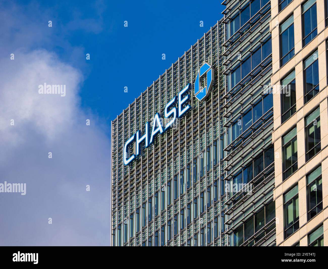 Jpmorgan chase docklands hi-res stock photography and images - Alamy
