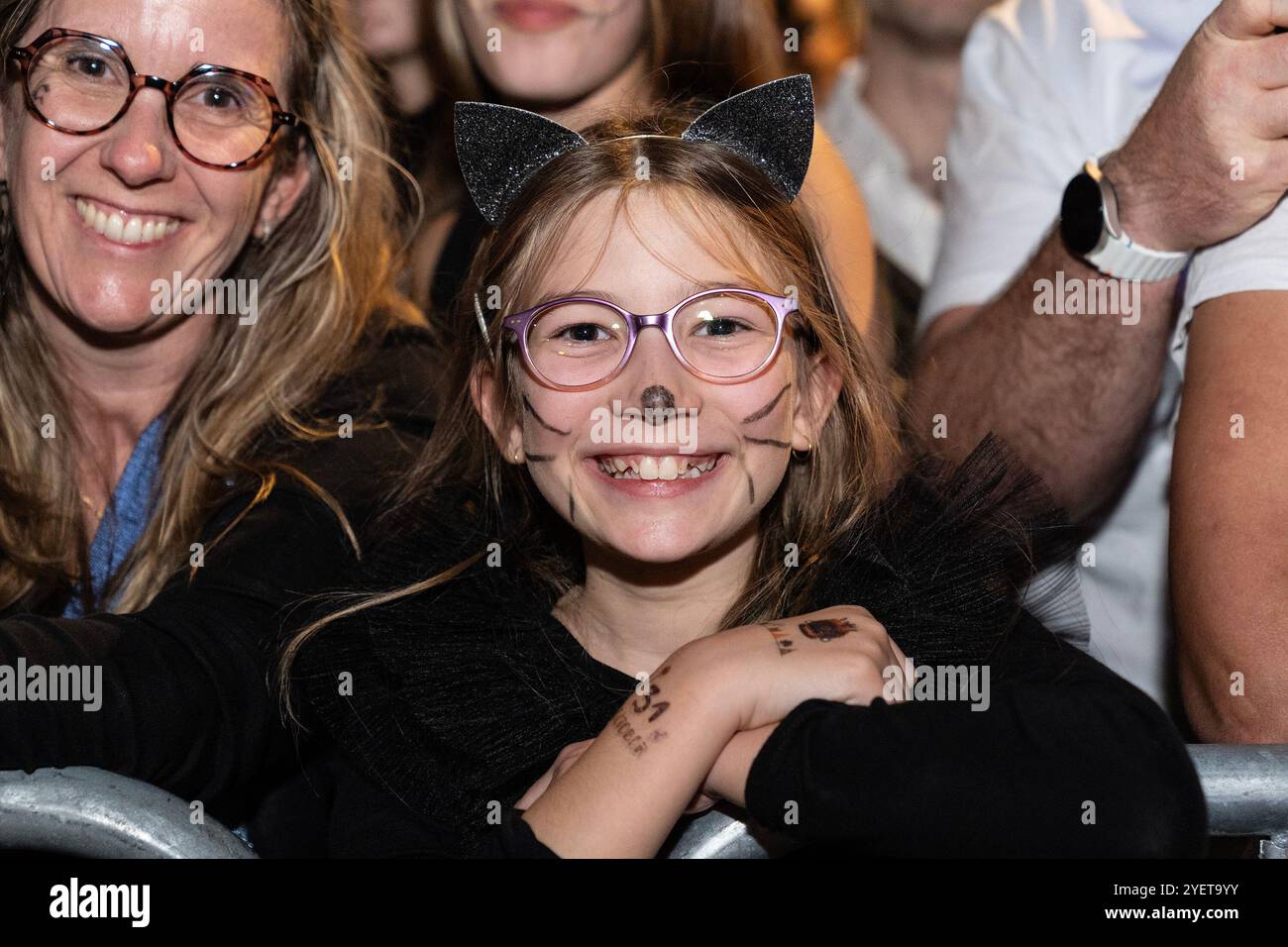 Hundreds of thousands spectators lined up along the route to watch as ...