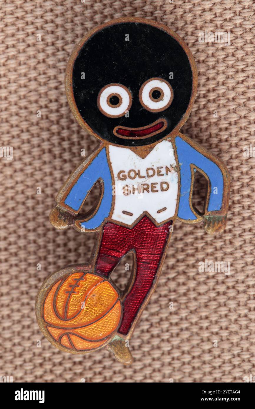 Photo of a Robertson's Golliwog enamel badge from 1960s UK Concept ...