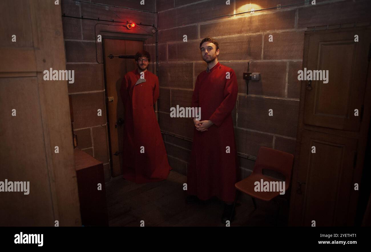 Ex easter island head band hi-res stock photography and images - Alamy