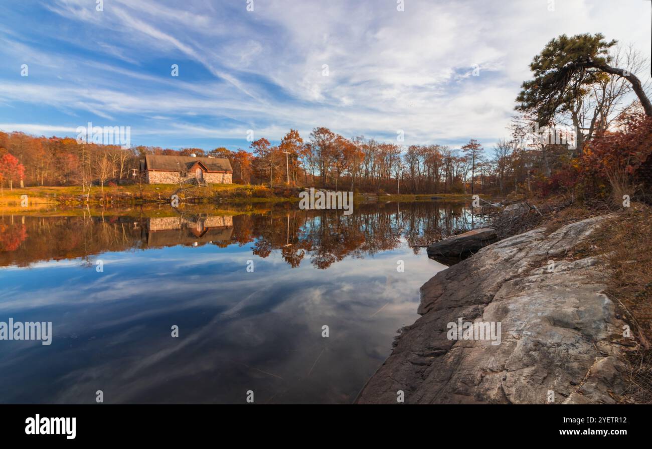 High Point State Park and New Jersey Veterans Memorial lodge reflection ...
