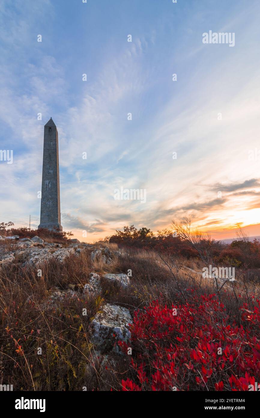 High Point State Park and New Jersey Veterans Memorial sunset in Autumn Stock Photo - Alamy
