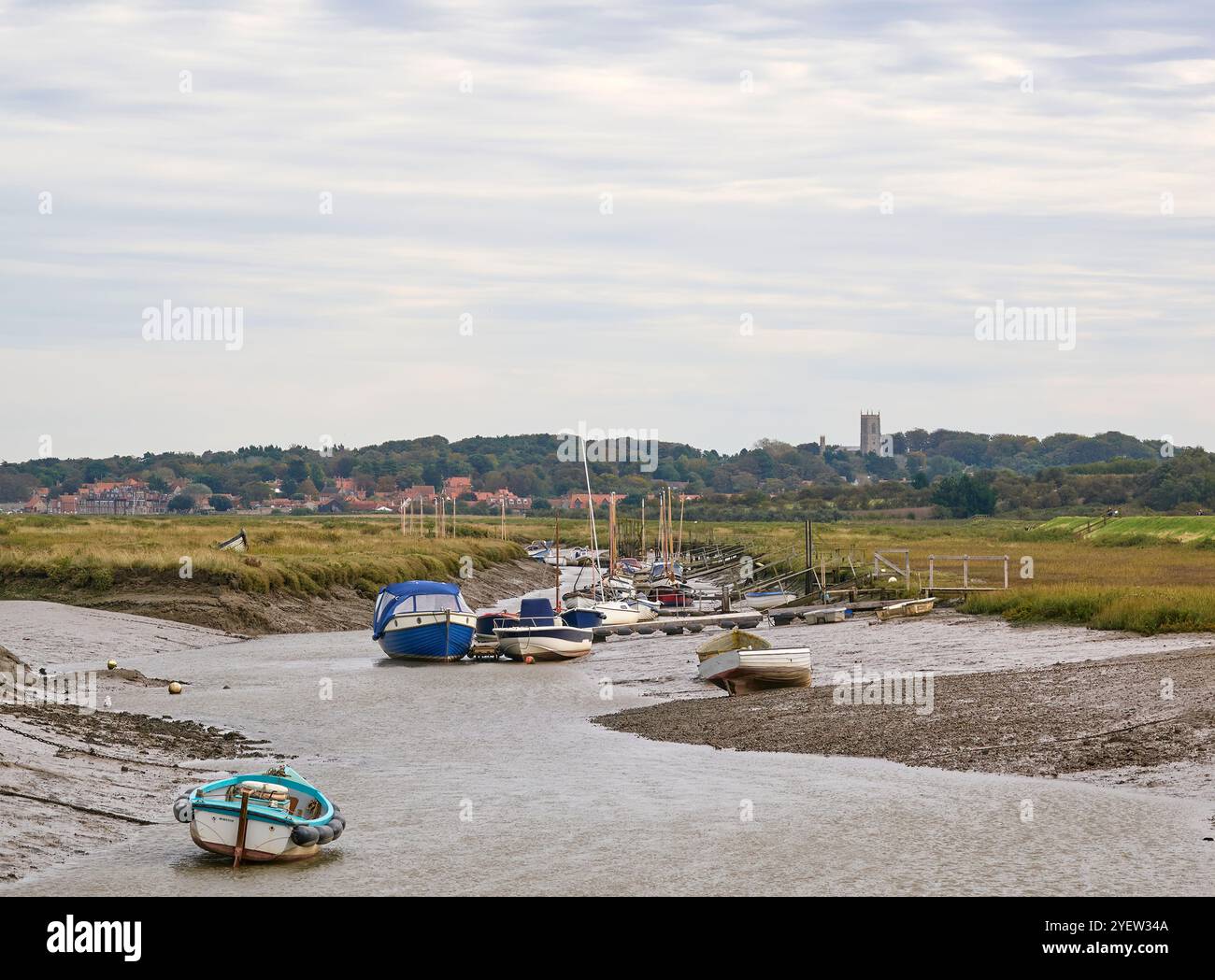 Morston quay blakeney point boats hi-res stock photography and images ...