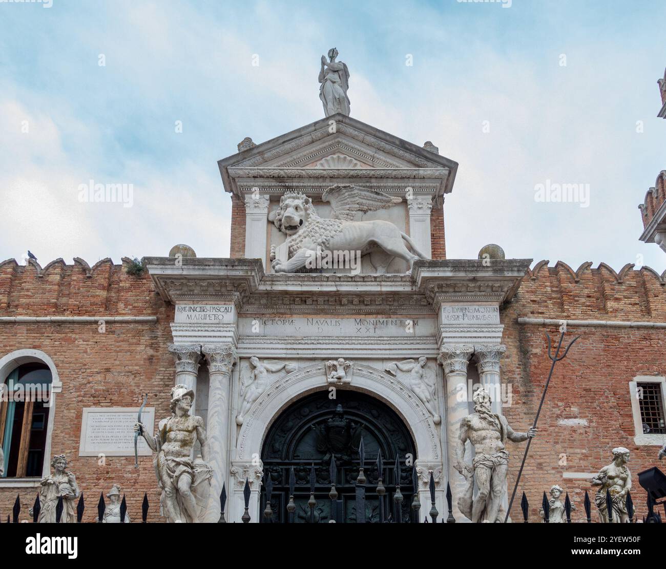 Historic cityscape features grand hi-res stock photography and images ...